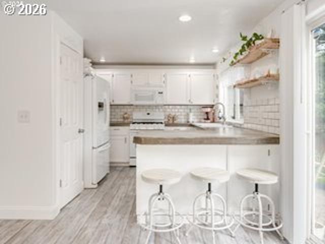 3200 se hampton loop