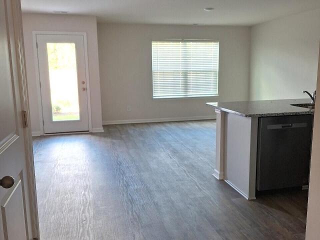 3200 Tatlock Way # E