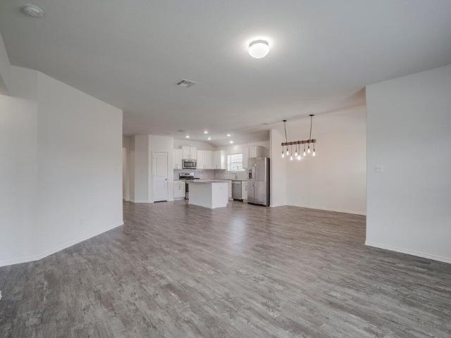 3200 Windy Vane Dr