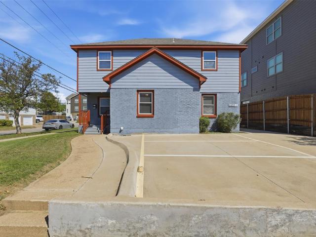 3201 McCart Ave, Fort Worth, TX 76110 | MLS #21221 | Compass