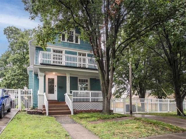 3201 McGee St, Kansas City, MO 64111