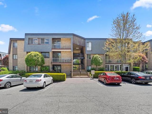 3201 Old Post Dr #12, Pikesville, MD 21208