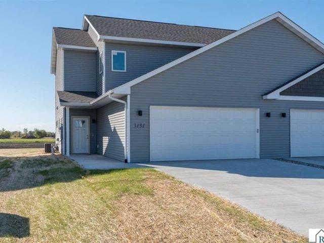 3201 and 3203 Noble Dr, Mankato, MN 56003