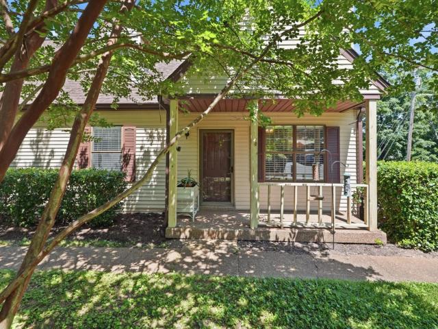 3201 E Lake Dr