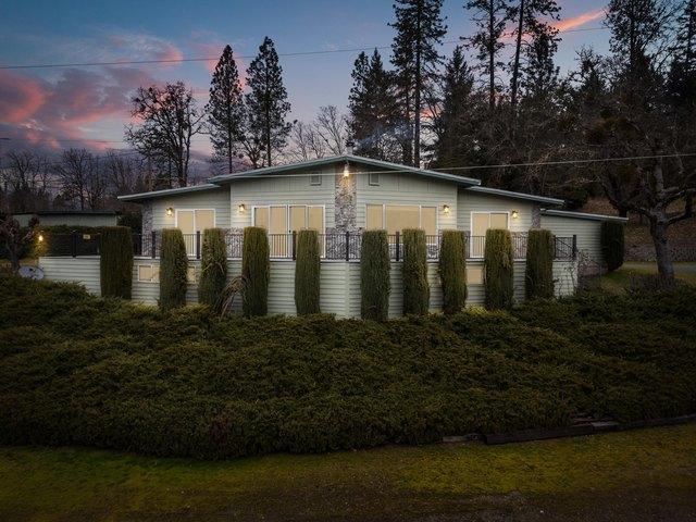 3201 Helms Rd, Grants Pass, OR 97527