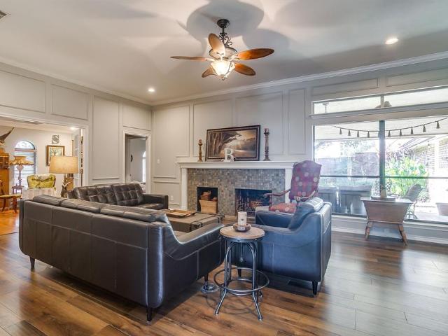 3201 John Court S