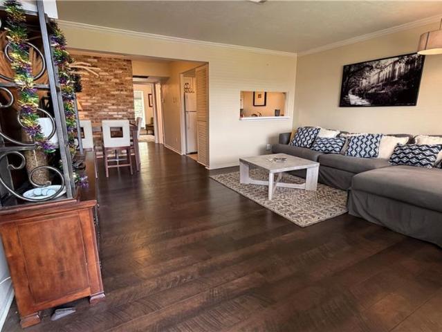 3201 St. Charles Avenue # 302