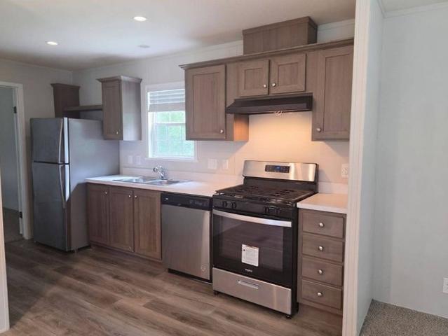 3201 S Euclid Ave Unit 44, Bay City, MI 48706
