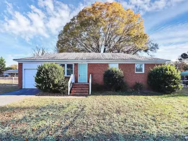 3201 Smith Farm Road, Matthews, NC 28104