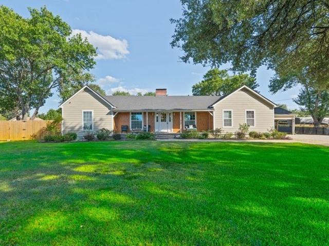3201 W Park Row Blvd, Corsicana, TX 75110