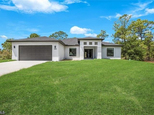 3201 35th St W, Lehigh Acres, FL 33971