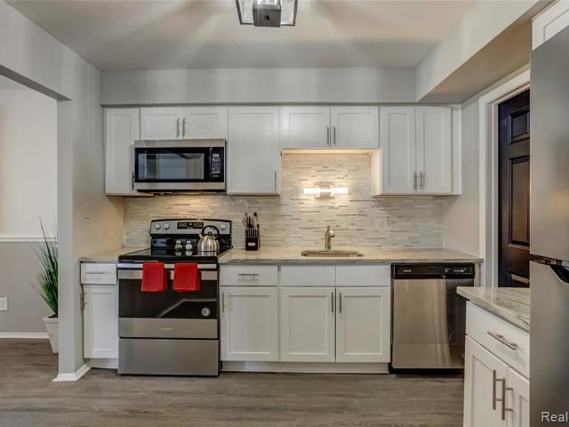32023 W 14 MILE Road # 103