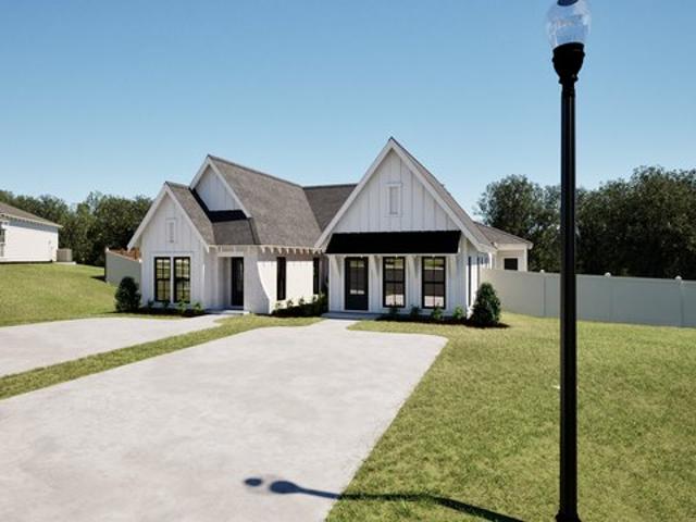 3202 Bradley Ln, Auburn, AL 36830