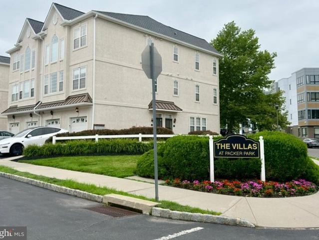 3202 Davinci Dr, Philadelphia, PA 19145