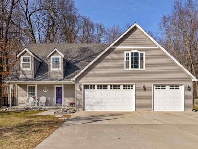 3202 Fruit Rd, Clay, MI 48001