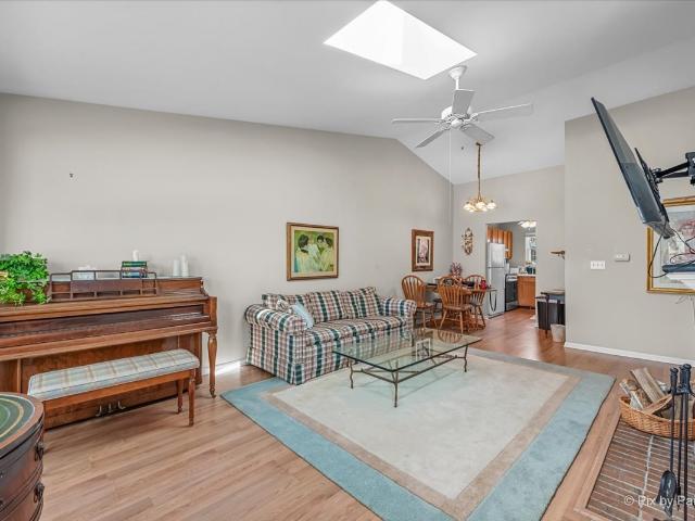 3202 Lynette Lane
