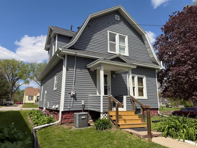 3202 Lincoln Way