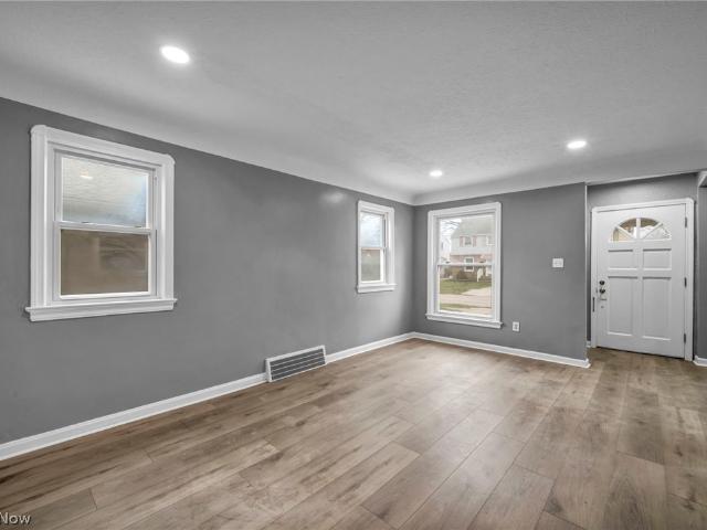 3202 Parklane Drive