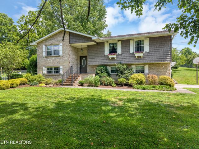 3202 Patty Rd