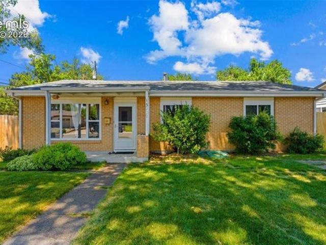 3202 Poinsetta Dr, Colorado Springs, CO 80907