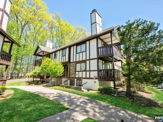 3202 Stowe Lane