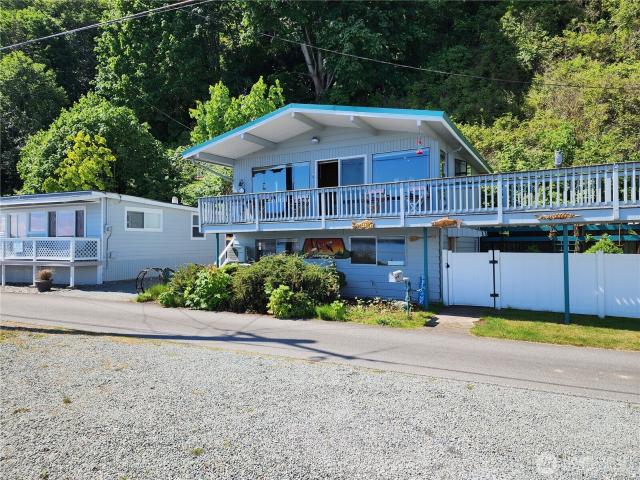 3202 Shoreline Dr, Camano Island, WA 98282 | MLS #2500