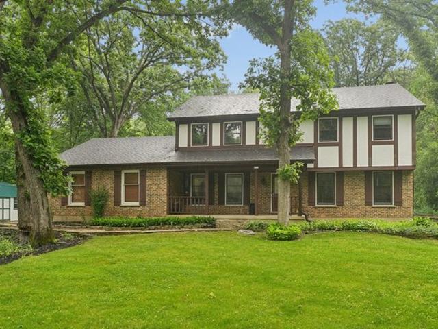 3202 Springbrook Rd, Crystal Lake, IL 60012