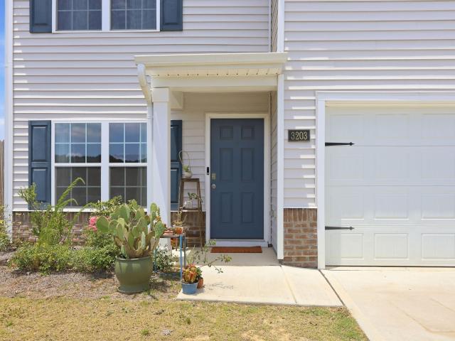 3203 Finch Court