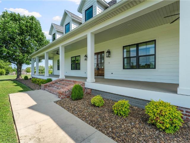 3203 W Quapaw Road