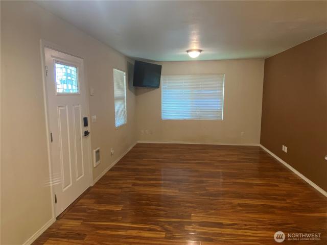320 C Street