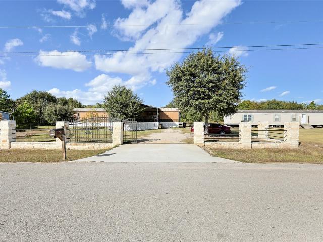 320 County Road 48761