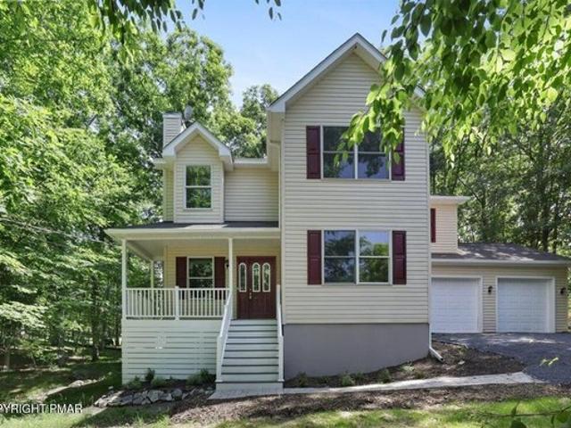 320 Canterbury Rd, Bushkill, PA 18324