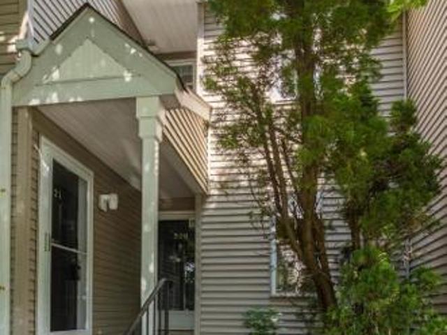 320 Cashel Ct 320, Aston, PA