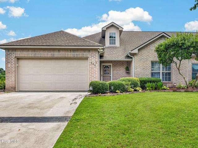320 Castle Bay Dr Unit D, Hampstead, NC 28443