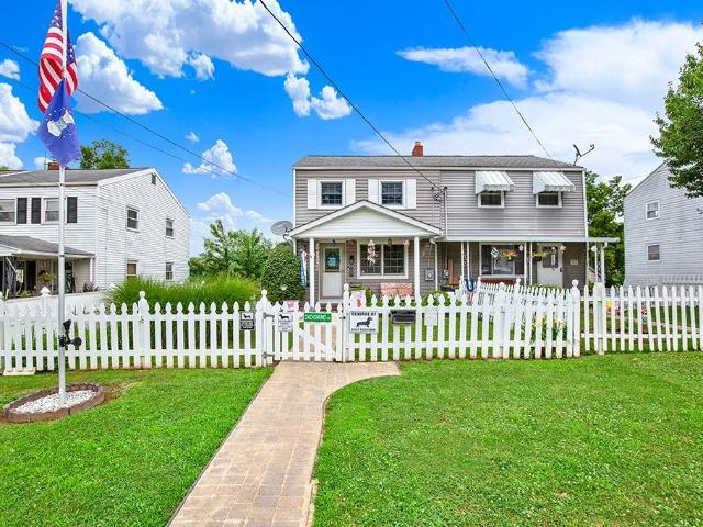 320 Cedar St