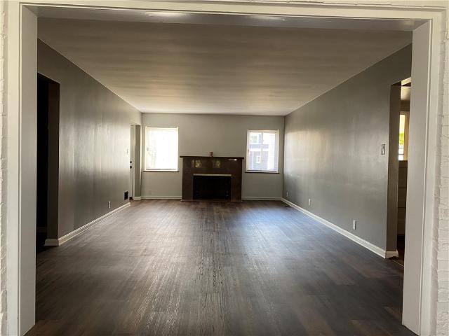 320 Charles Ave