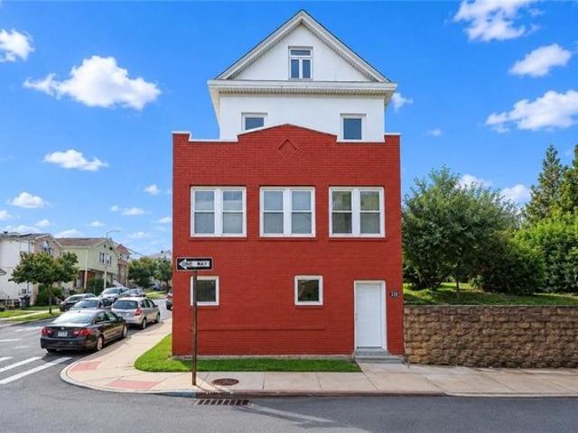 320 Clifton Ave, Staten Island, NY 10305
