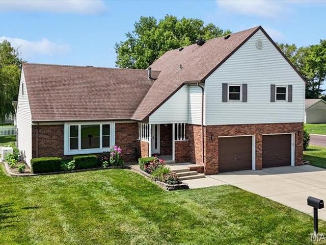 320 Adam Ct, Mascoutah, IL 62258