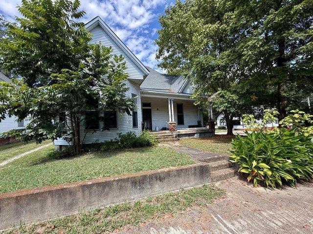320 Aden St, Paris, TN 38242