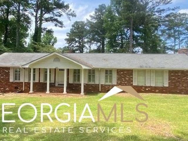 320 Almon Rd, Carrollton, GA 30117