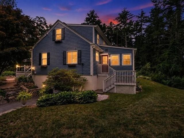 320 Alpine Dr, Southbridge, MA 01550