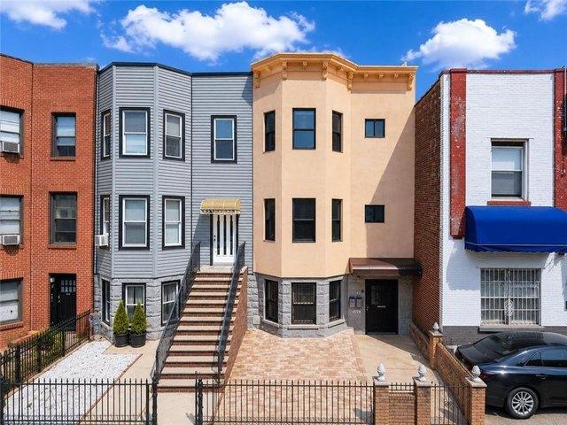 320 Bay Ridge Pkwy, Brooklyn, NY 11209