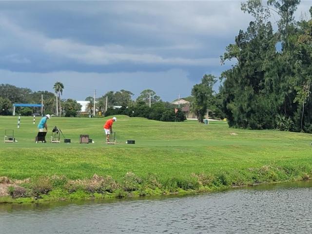 320 Barcelona Dr, Unit 320, Bradenton, FL 34210 | MLS #A4687