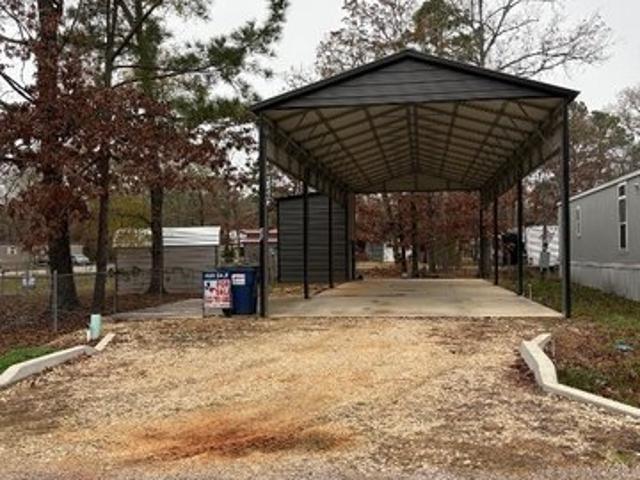 320 Bimini Way, Pointblank, TX 77364