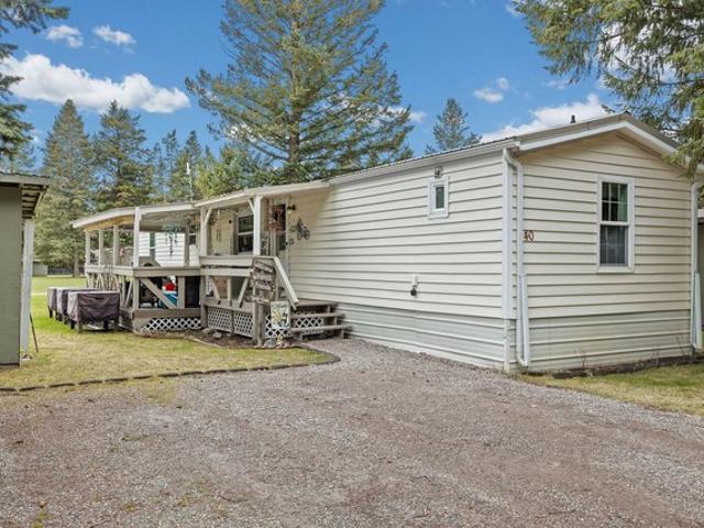 320 Braig Rd Trlr 40, Columbia Falls, MT 59912