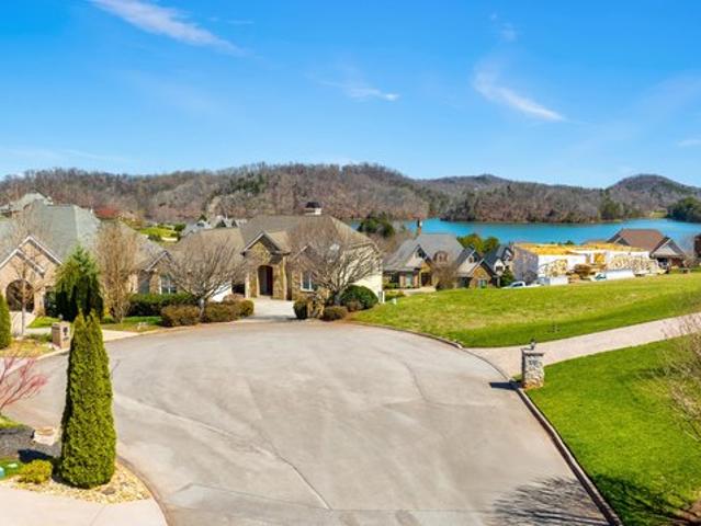 320 Grandville Ct, Vonore, TN 37885