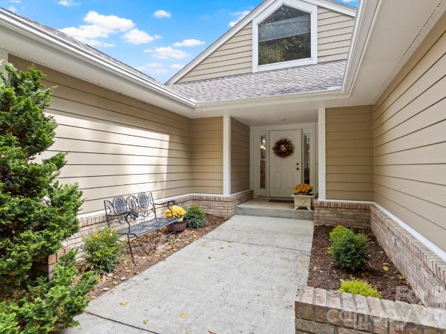 320 Dawnbrook Drive