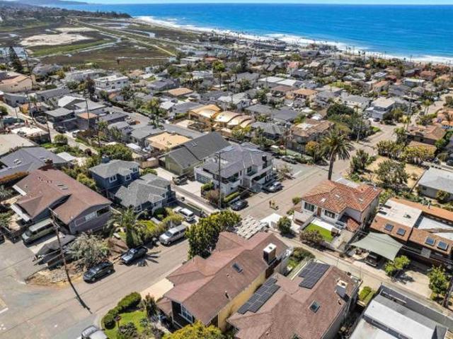 320 Dublin Dr, Cardiff, CA 92007