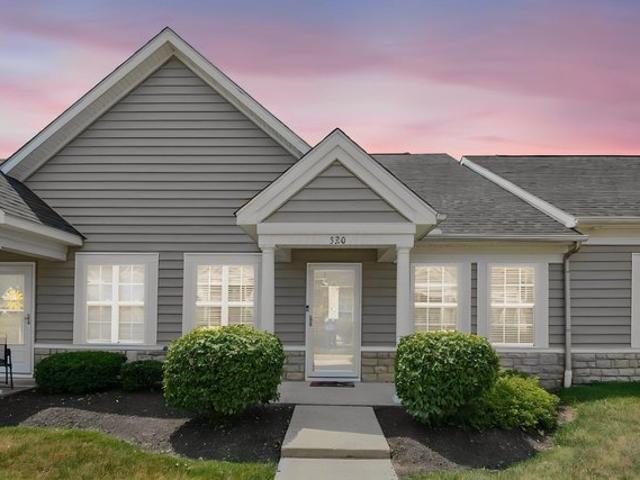 320 Dysar Run Dr Unit 23, Blacklick, OH 43004