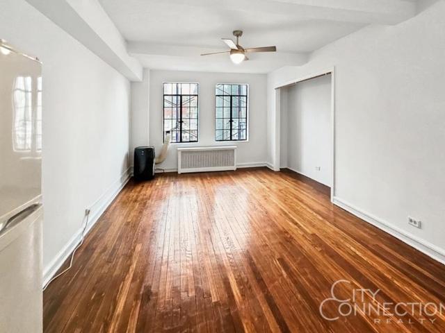 320 E 42nd Street 2004